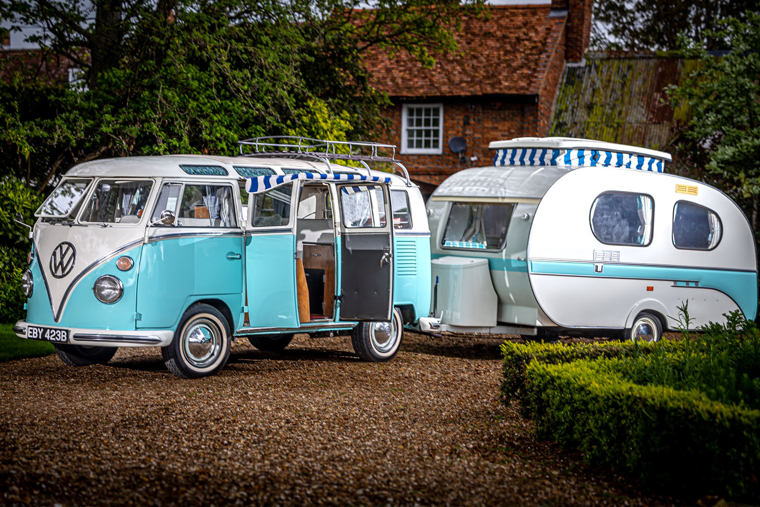 1964 21 window VW Deluxe Samba - RHD | Export56